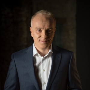 Biography of Richard Curran - M&A Worldwide